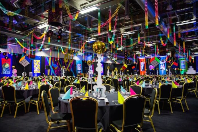 Bright Ideas: Transform Your Event with Striking Neon Decorations - Omnitos